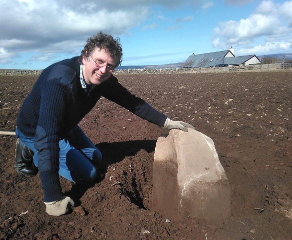 Massive Neolithic Quernstone Discovered in Farmer’s Field – The Orkney News