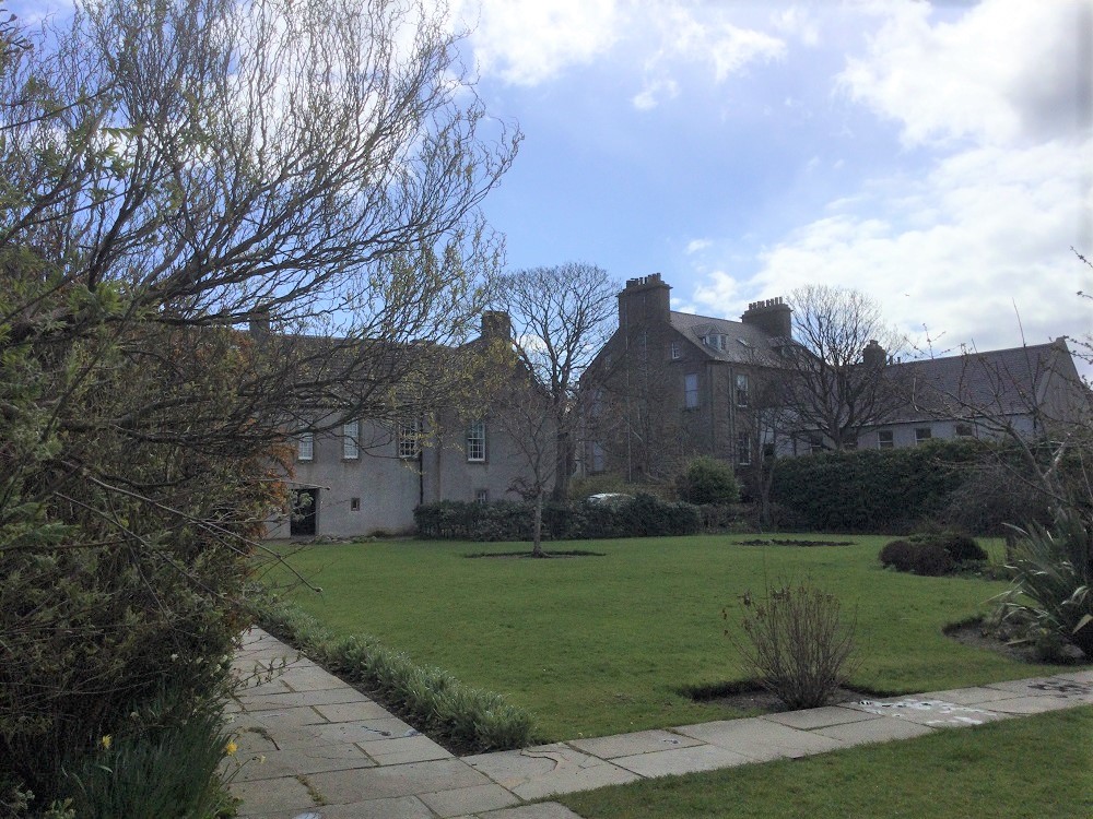April in Tankerness House Gardens – The Orkney News